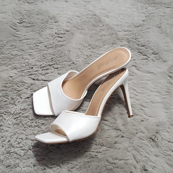 Anne Michelle | Shoes | Anne Michelle White Square Toe Stilleto Heels ...
